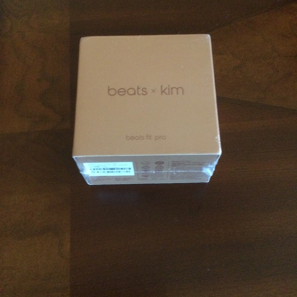 Kim k | Headphones | 3 Beats X Kim Fit Pro Noise Cancelling Bluetooth ...